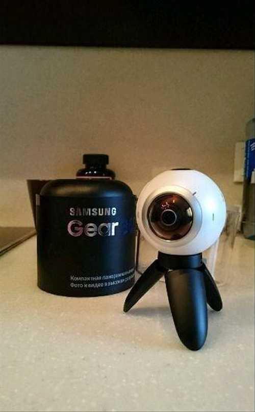 Камера SAMSUNG Gear 360
