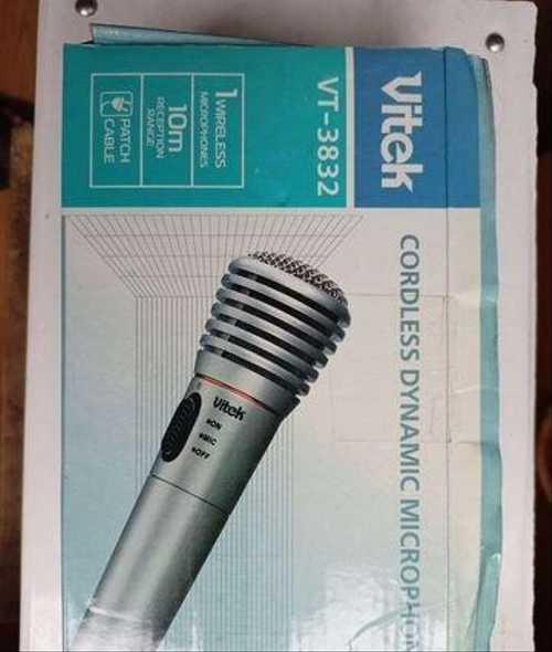 Микрофон-караоке Vitek VT-3832