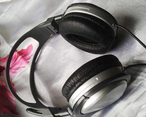 Наушники Sony MDR XD 100