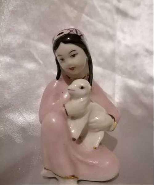 Статуэтка "Узбечка с ягнёнком", редкая