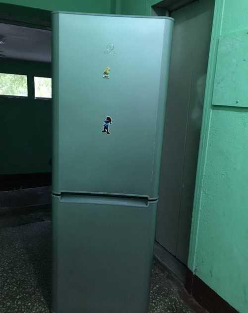 Холодильник Indesit BIA16NFS на запчасти