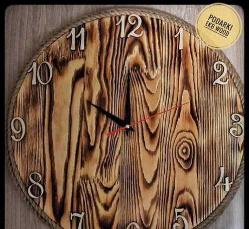 Часы из дерева разные