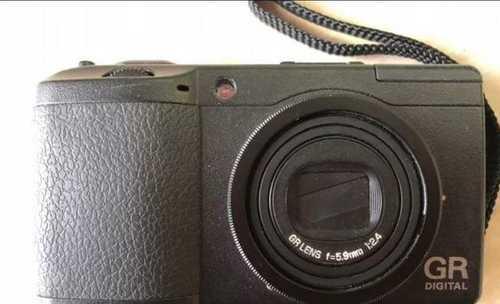 Компактный фотоаппарат Ricoh GR digital II