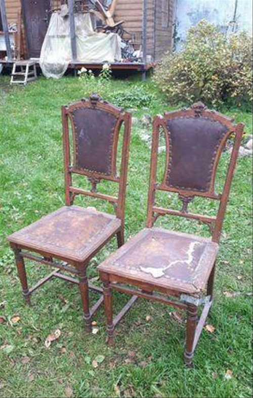 Антикварные парные стулья