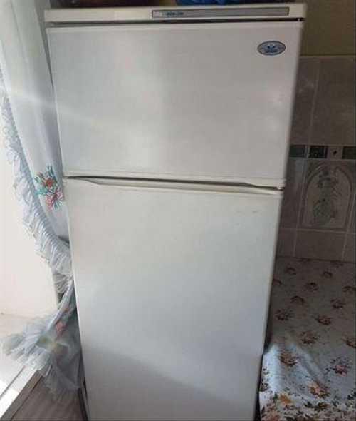 Холодильник атлант бу в хорошем состоянии