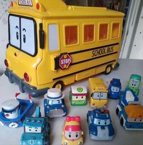 Игрушка автобус scool BUS + 10 героев поли робокар