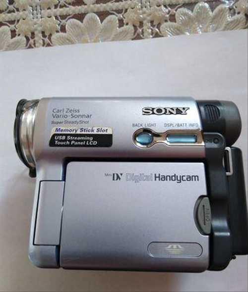 Видеокамера Sony DCR-TRV22E