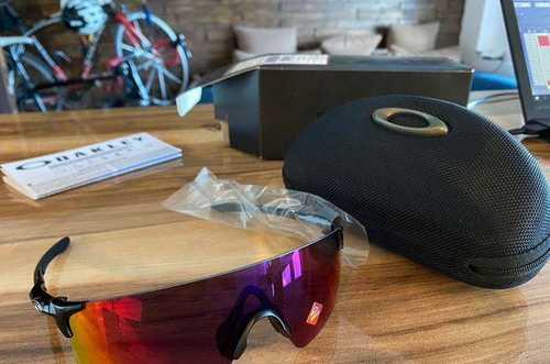 Спортивные очки Oakley EVZero Blades