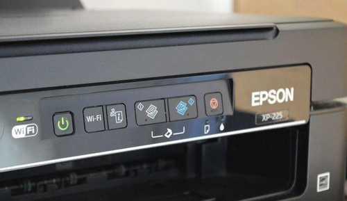 Принтер мфу Epson xp 225 с снпч WI-FI