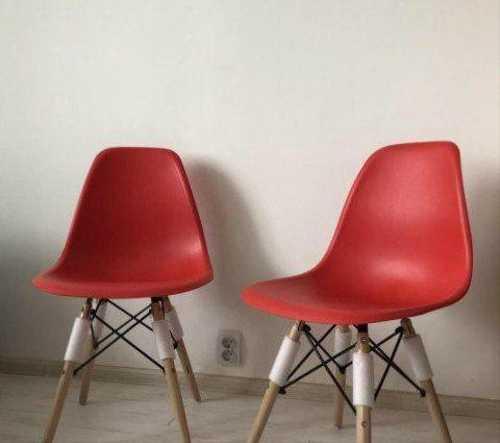Стул Eames DS400
