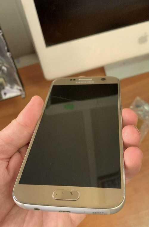 Дисплей Samsung S7 с трещиной