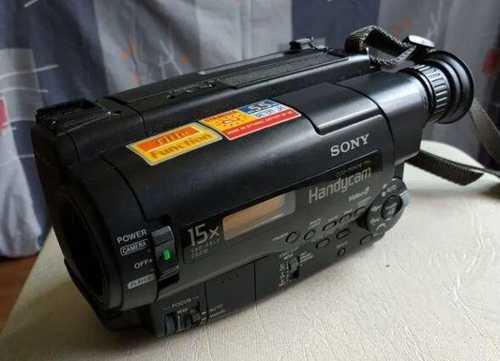 Видеокамера Sony CCD-TR501E