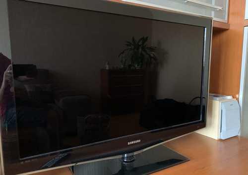 Телевизор Samsung 40”