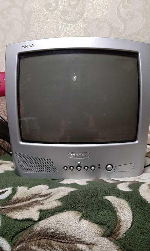 Телевизоры 2004 года. Телевизор Витязь 1989. Телевизор Витязь маленький. Телевизор Витязь ламповый. Пульт для телевизора Витязь.