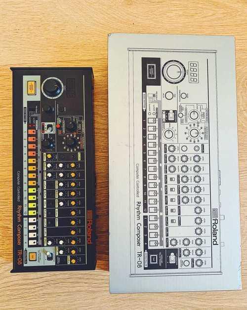 Roland tr-08