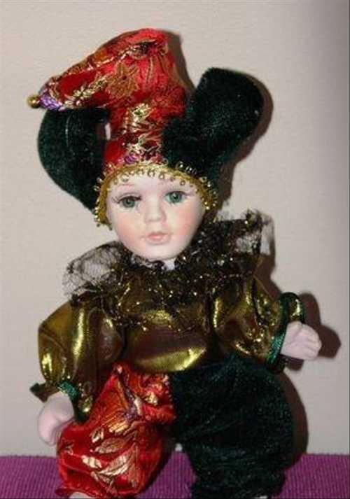 Кукла в венецианская Арлекин
