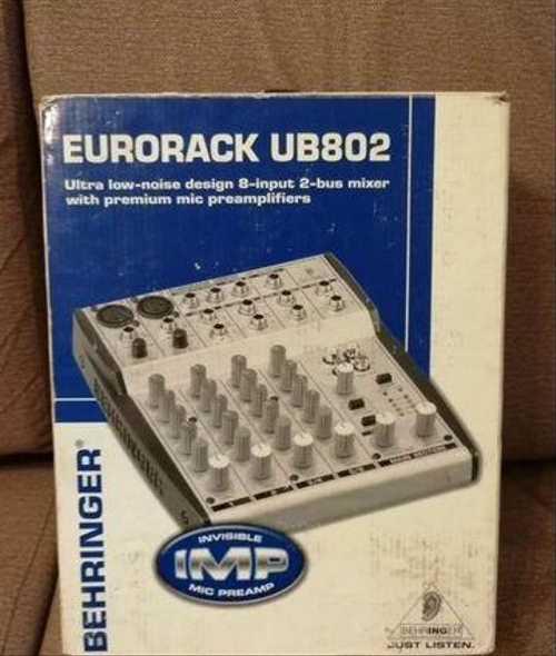 Микшерный пульт Behringer Eurorack UB802