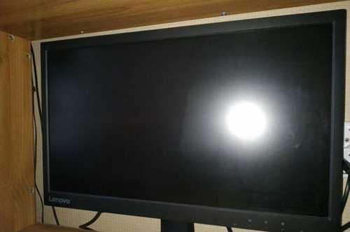 Монитор Lenovo LI2215 22"