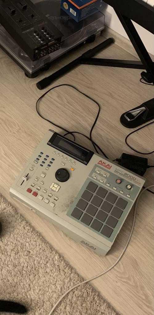 Akai MPC 2000XL + Плата эффектов и 8 outs