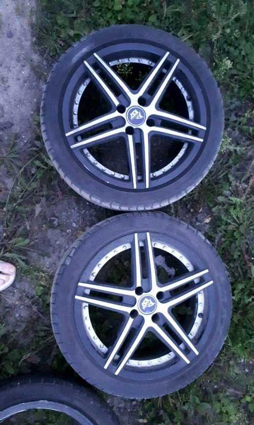 Четыре резины maxxis 195/45 R16 на трех дисках