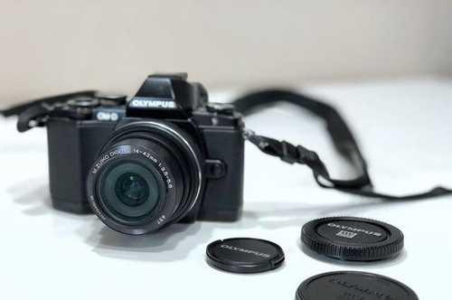 Цифровой фотоаппарат Olimpus OM-D E-M10 kit 14-42