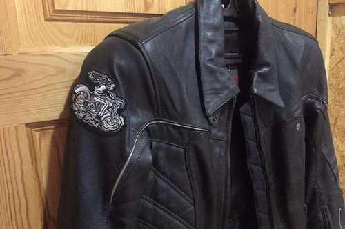 Куртка кожаная мотоциклетная