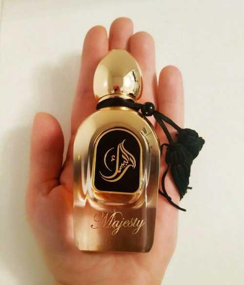 Arabesque perfumes. Духи Majesty Arabesque. Маджести духи Арабеск Маджести. Парфюм Majesty арабский. Arabesque Perfumes Safari.