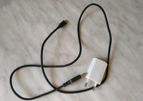 Кабель USB и сетевой адаптер
