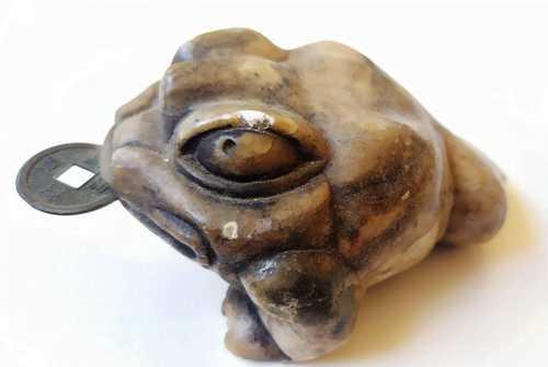 Статуэтка денежной лягушки из камня