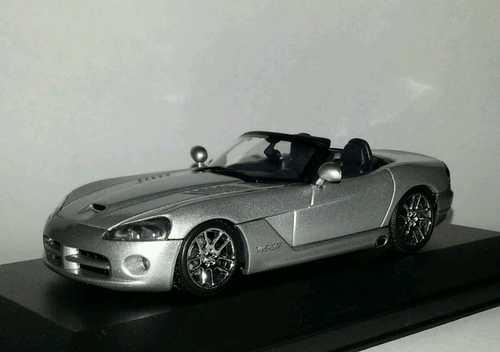 Dodge Viper AutoArt