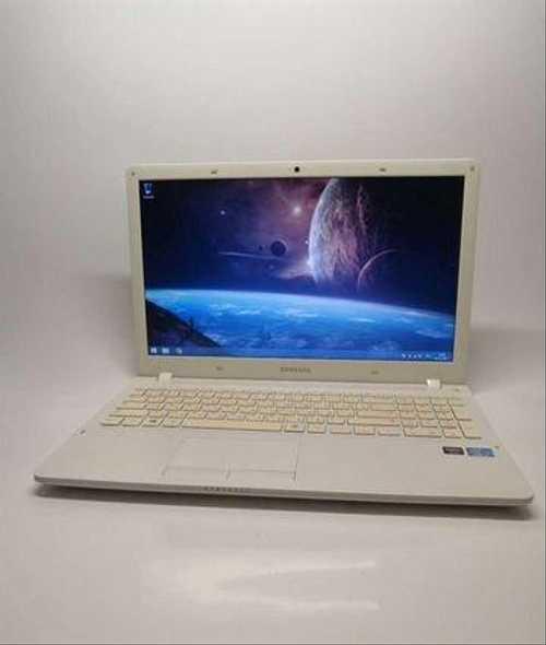 Ноутбук Samsung/i3-3120M/белый Айсберг
