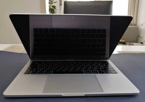 Apple MacBook Pro 2017 with Touch Bar 256Gb