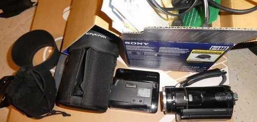 Продам видеокамеру sony Handycam HDR-CX7