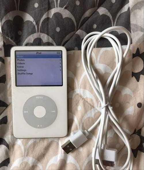 iPod classic 5th generation White