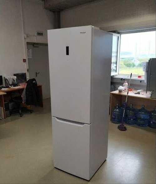 Холодильник Weissgauff WRK 2000 WNF (21190)