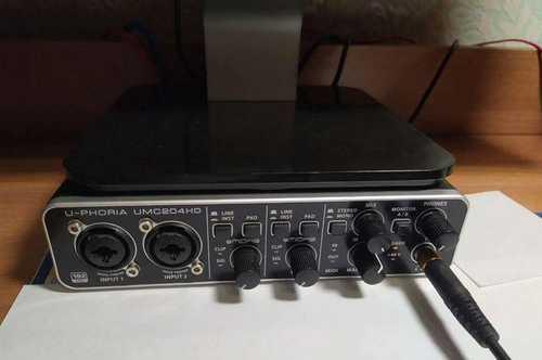 Звуковая карта Behringer U-fhoria UMC 204HD