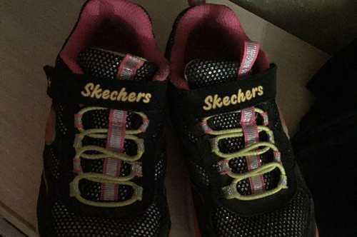 Продам кроссовки Skechers, светящиеся