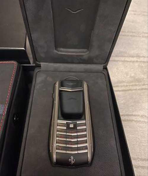 Vertu Ascent Ti Ferrari Rosso special edition