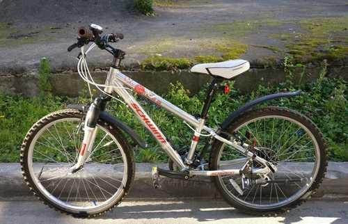Велосипед Schwinn Mesa 24