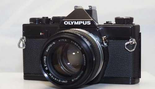Olympus OM-1 с объективом 50/1.4