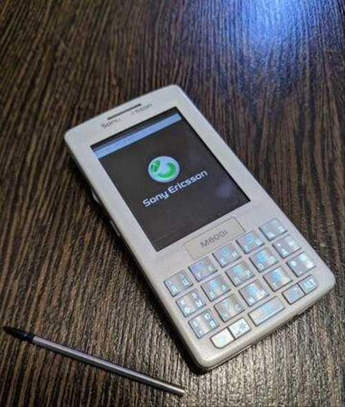 Sony Ericsson m600i