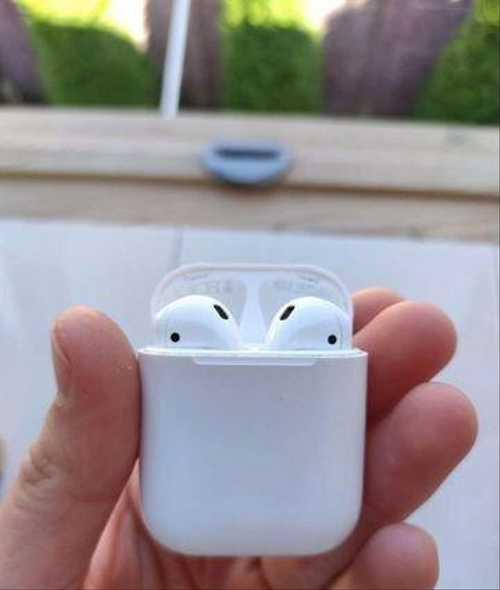 Apple airpods