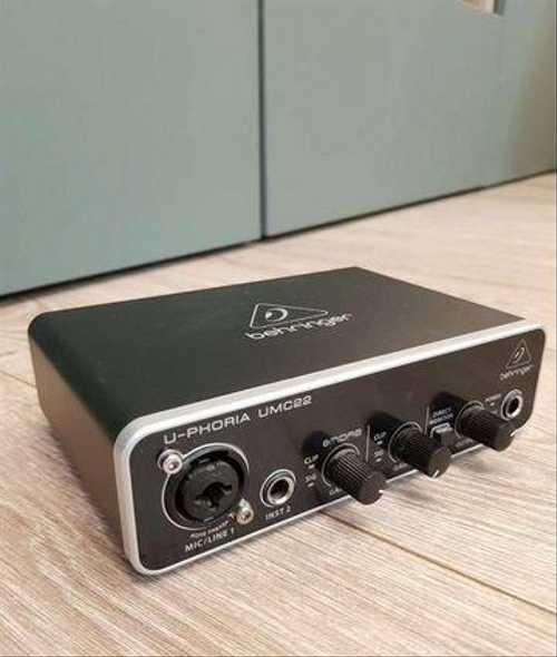 Шипит звуковая карта behringer