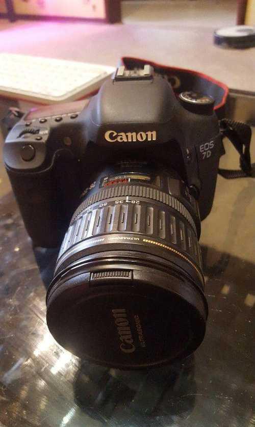 Зеркальный фотоаппарат Canon EOS 7d