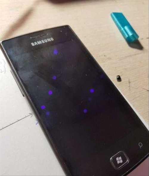 Телефон Samsung omnia w