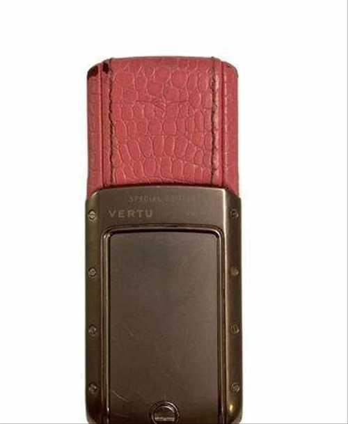 Vertu Ascent Pink Special Edition