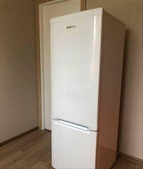 Холодильник Beko CSK 25000 - на ремонт
