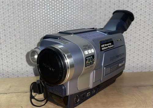 Видеокамера Sony Digital 8 Handycam