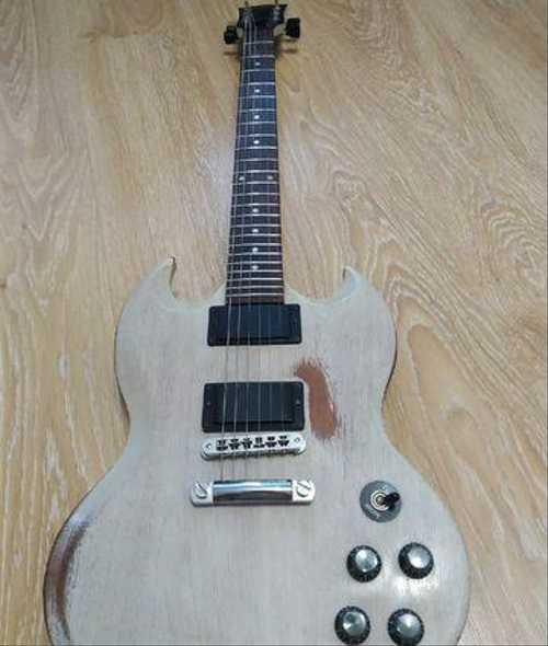 Электрогитара Gibson SGJ