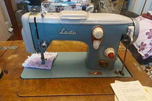 Швейная машина LADA 371-1